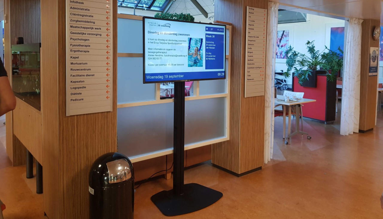 Nursing home displays up-to-date information via digital signage ...